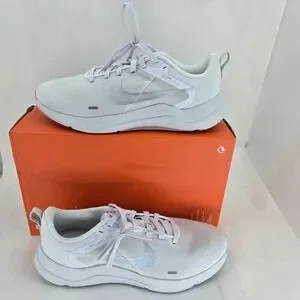 Nike | Shoes | Nike Downshifter 2 Womens 11 White Metallic Silver ...